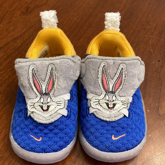 Nike | Shoes | Nike Bugs Bunny Velcro Space Jam X Lebron 8 Se Td ...